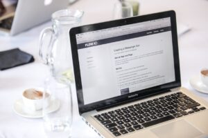 如果水洒在MacBook键盘上该怎么办 - TobMac